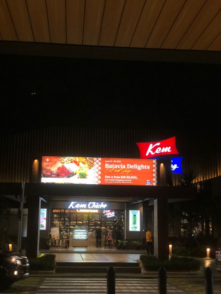 Neon Box 2 | Kem Chicks | Pantai Indah Kapuk 2 - CIMKO GROUP